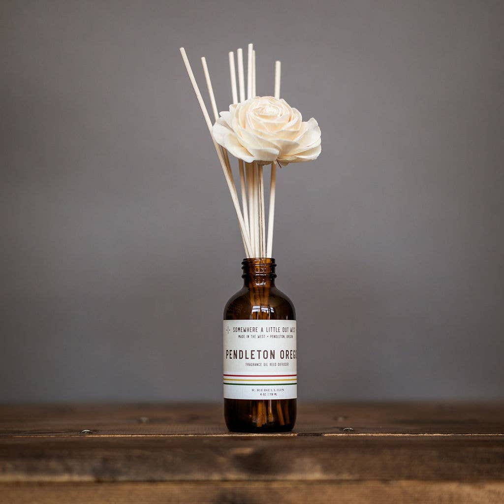 Pendleton Oregon Reed Diffuser – Gold Dogs